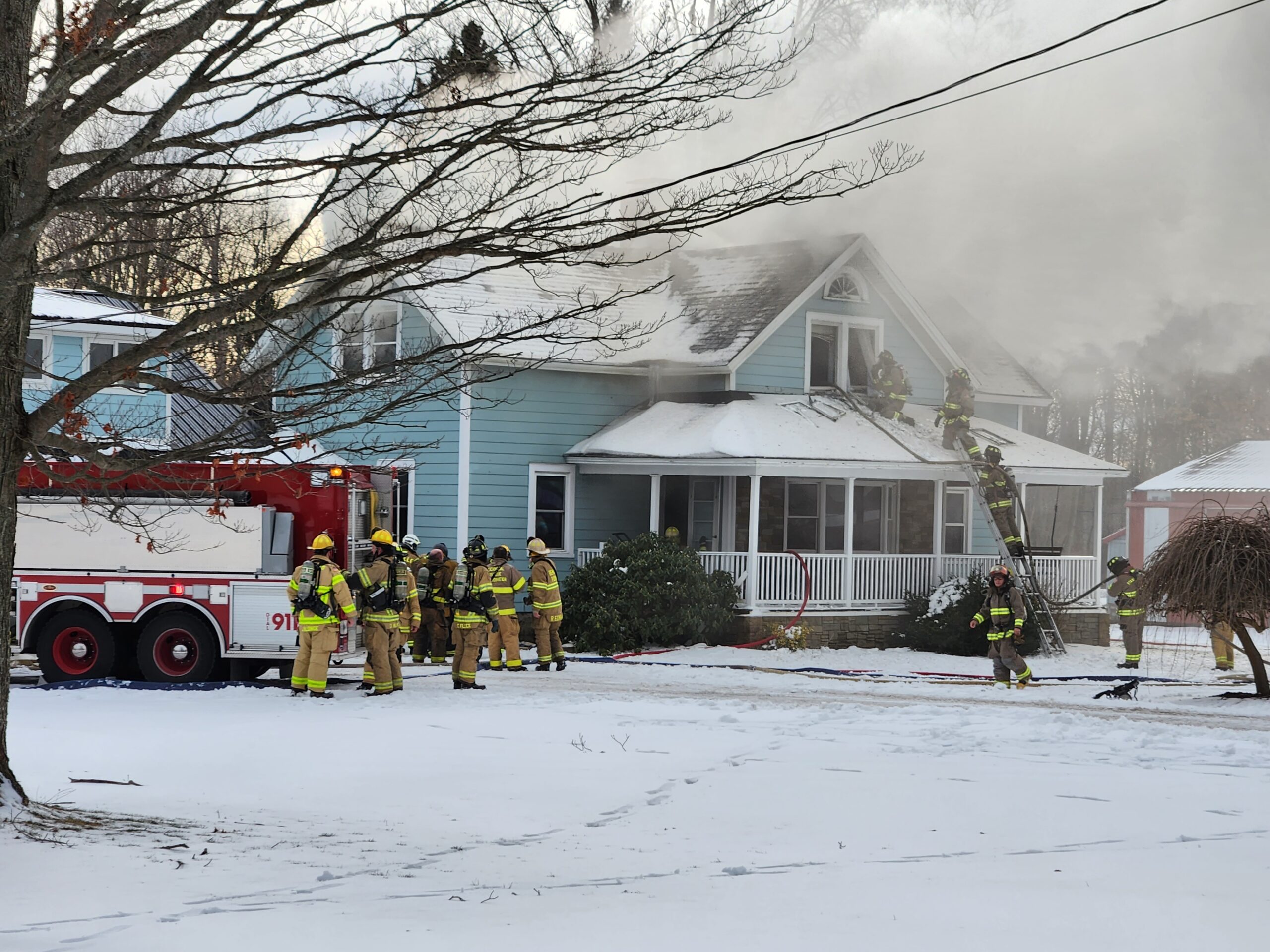 Several departments respond to fire in Hartfield | News, Sports, Jobs ...